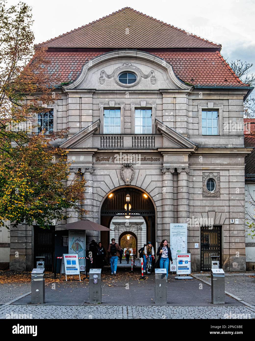 The Rudolf Virchow Hospital,entrance, Augustenburger Platz, Wedding ...