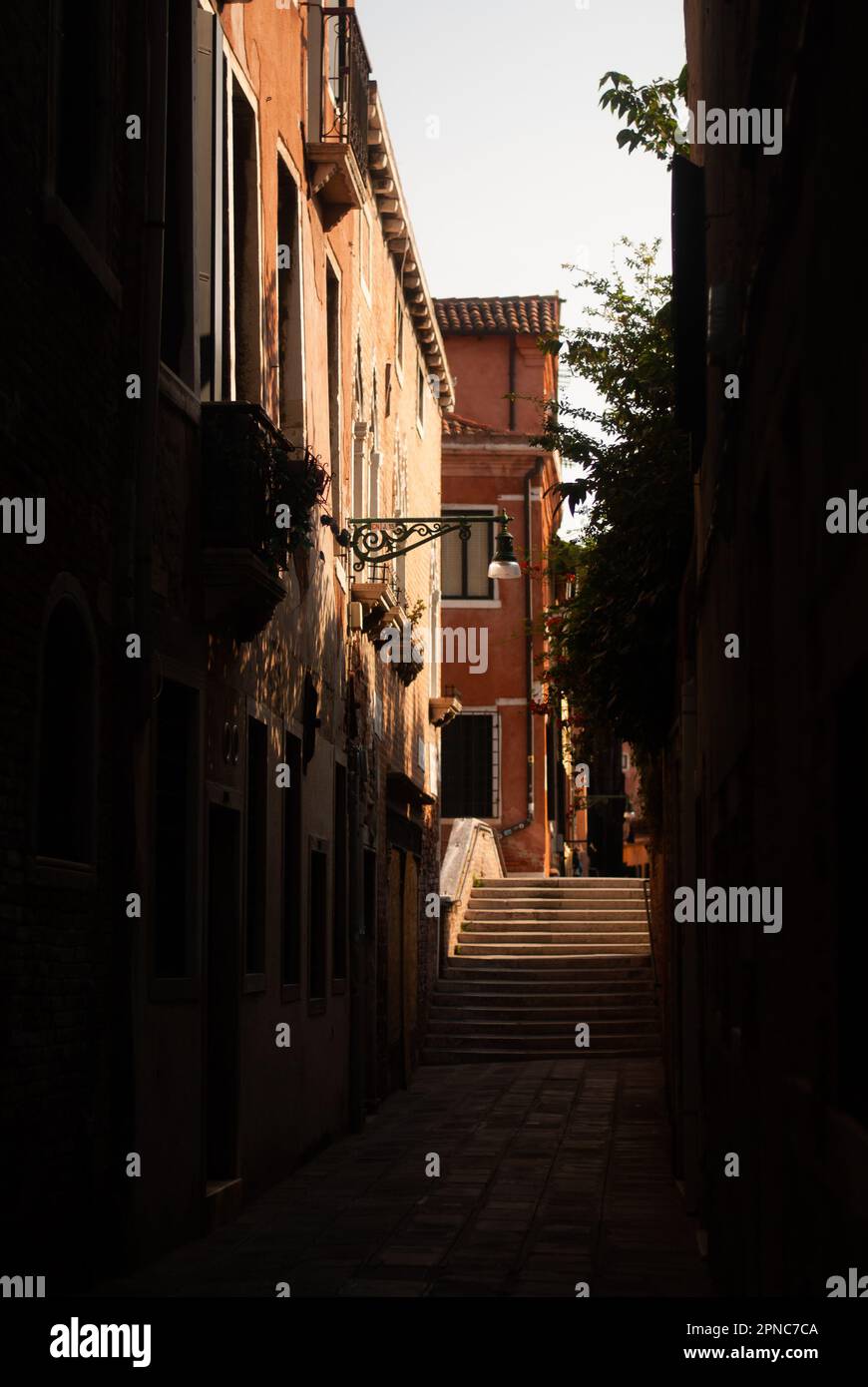 View of empty street hi-res stock photography and images - Alamy