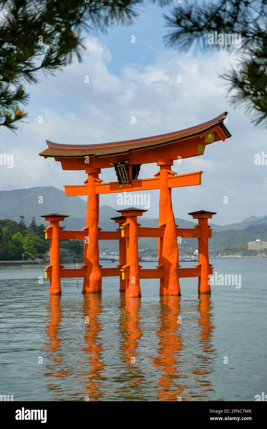 Hatsukaichi, Japan - April 17, 2023: Floating Torii at Itsukushima ...