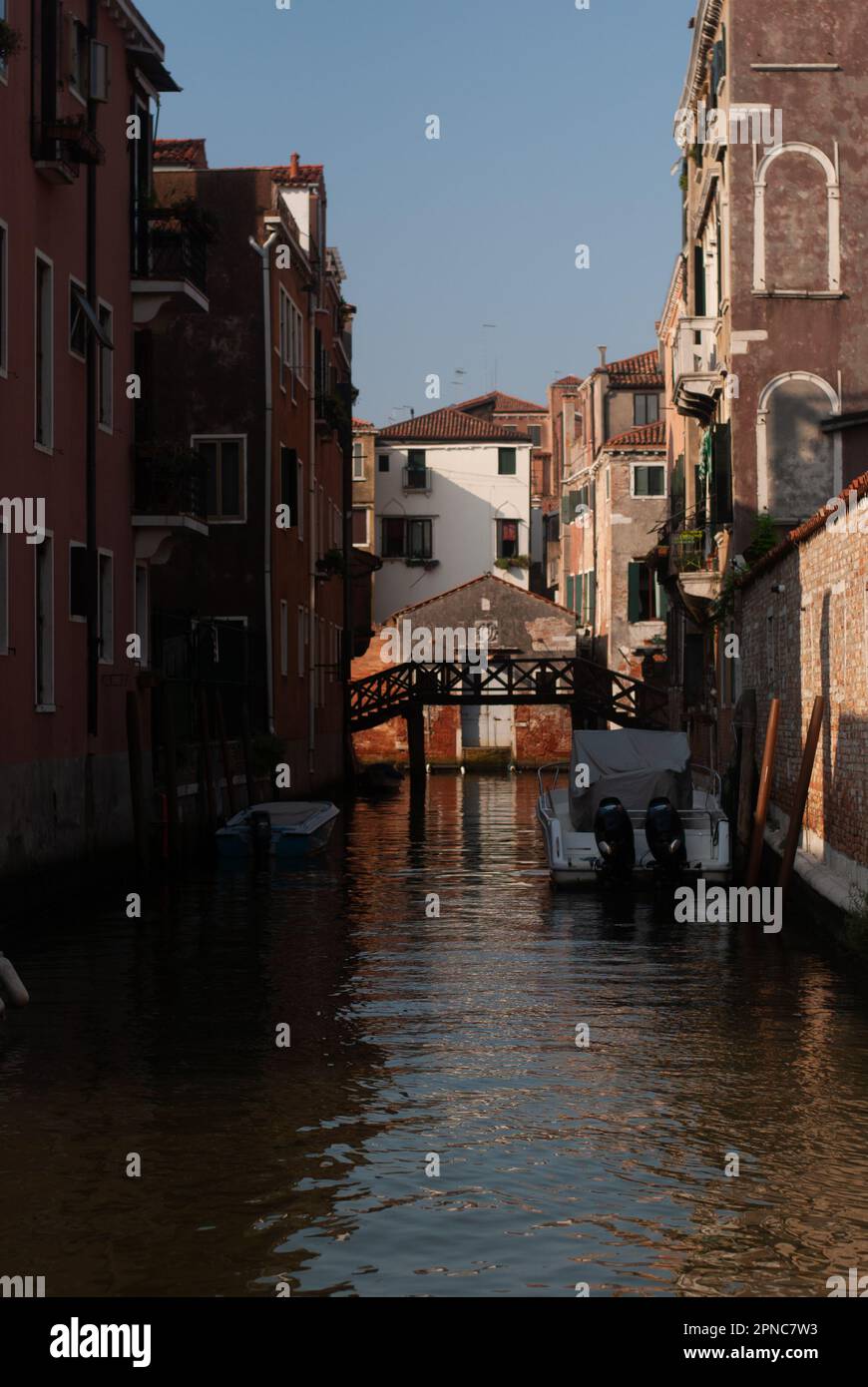 View on channel and buildings in sunlight in old town Stock Photo - Alamy