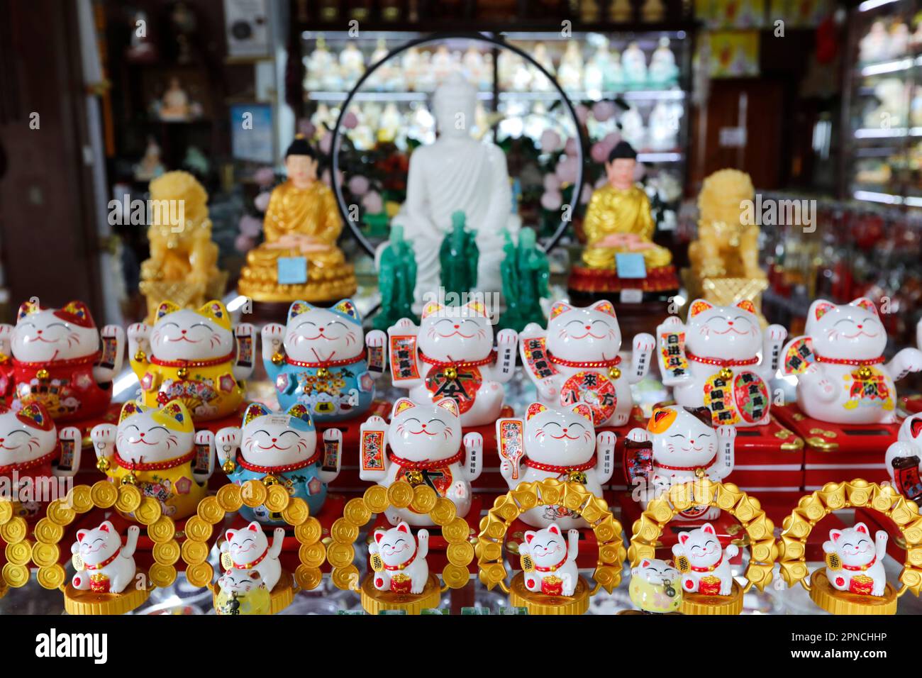 Phat Quang Buddhist temple. Religious shop. Buddhist items and ...