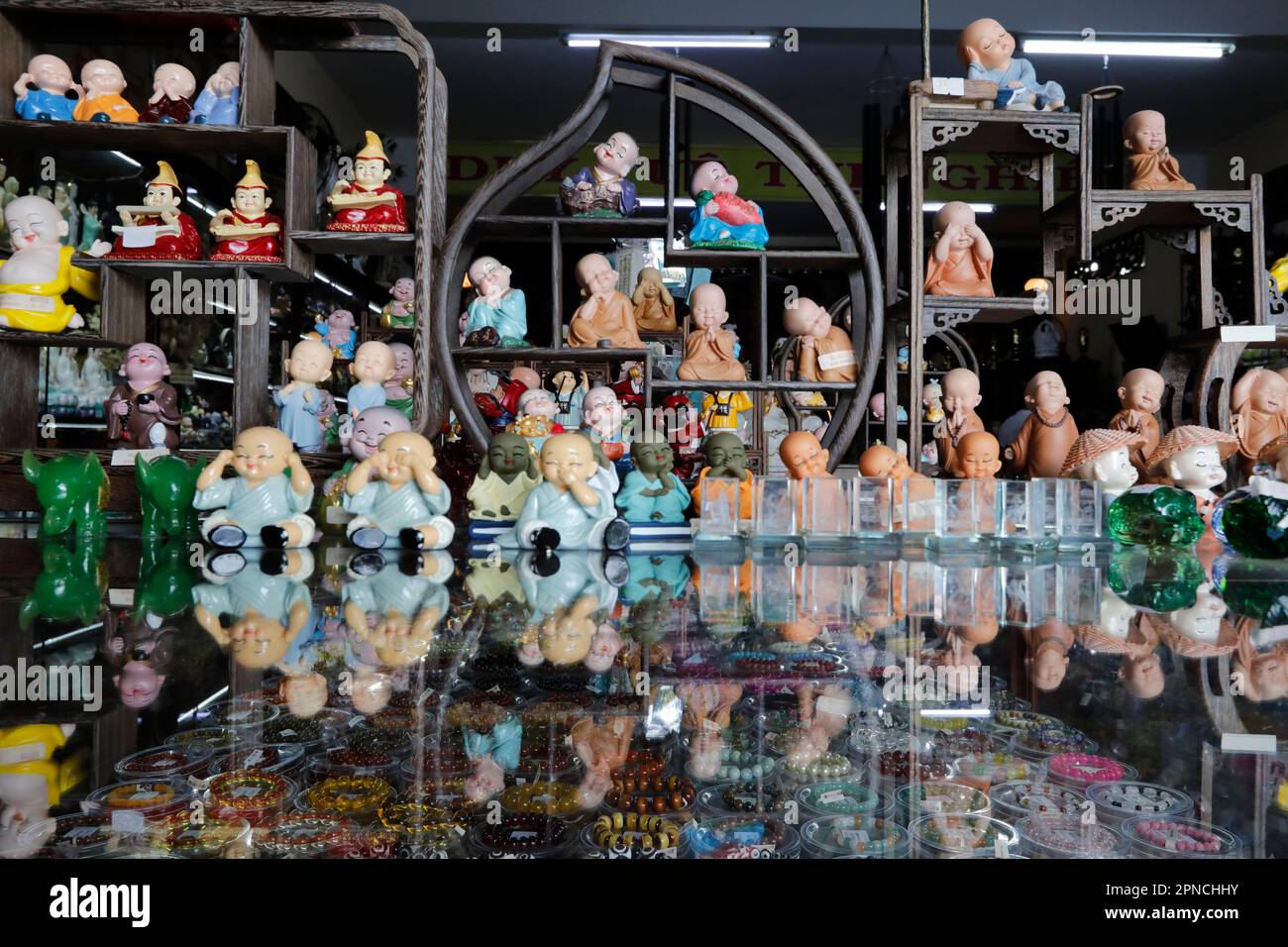 Phat Quang Buddhist temple. Religious shop. Buddhist items and ...