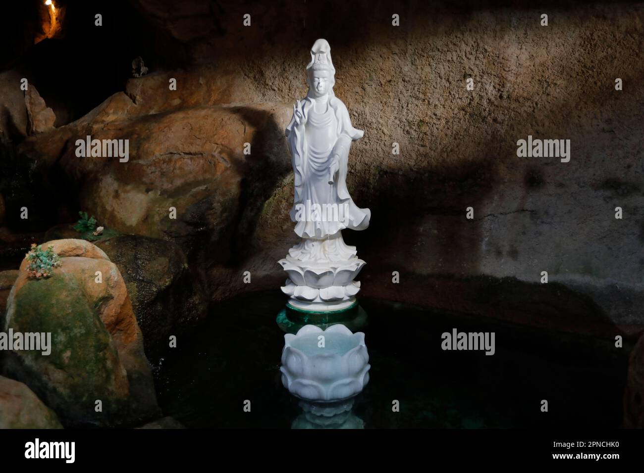 Bodhisattva Avalokitehvara. Guanyin ( Quan Am) Statue. The Goddess of ...