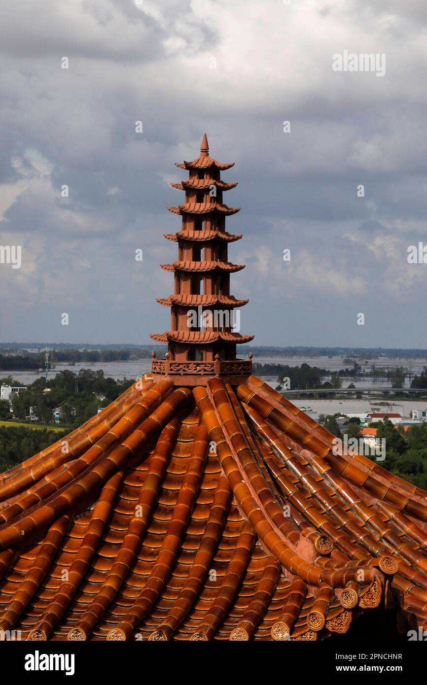Phat Quang Buddhist temple. Detail of a traditional buddhist temple ...
