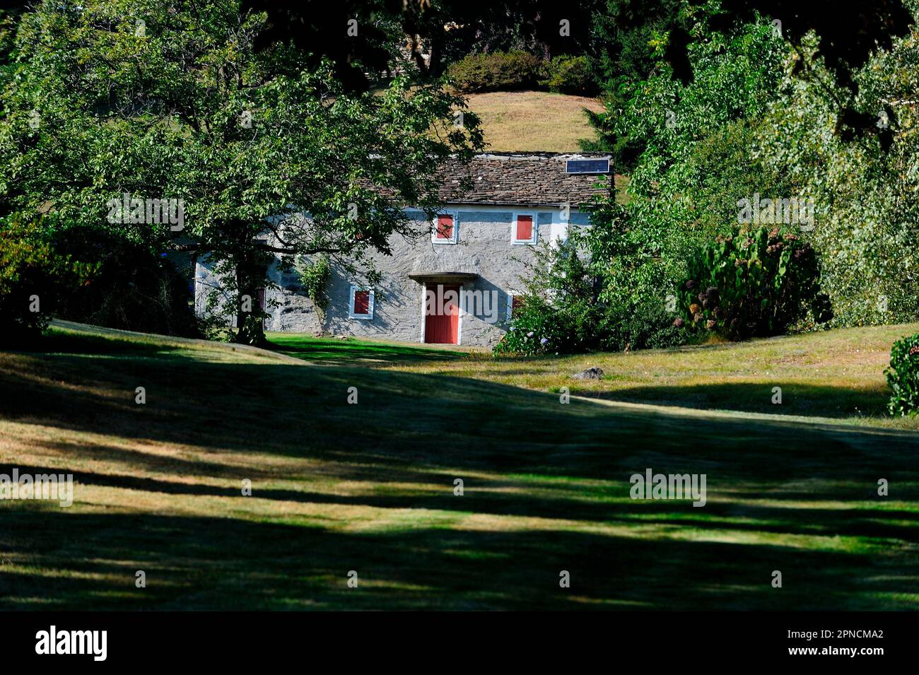 Alpe Vercio can be reached with a walk starting from the hamlet of ...