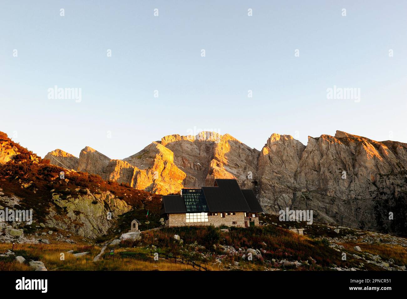 Garelli Alpine Refuge in the heart of the Marguareis Regional Park ...