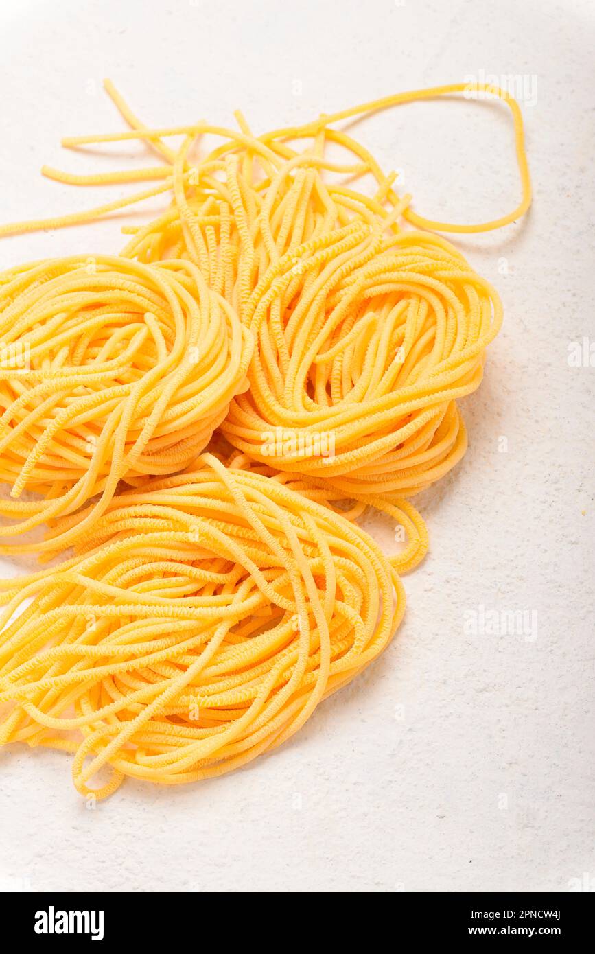 Spaghetti alla chitarra hi-res stock photography and images - Alamy