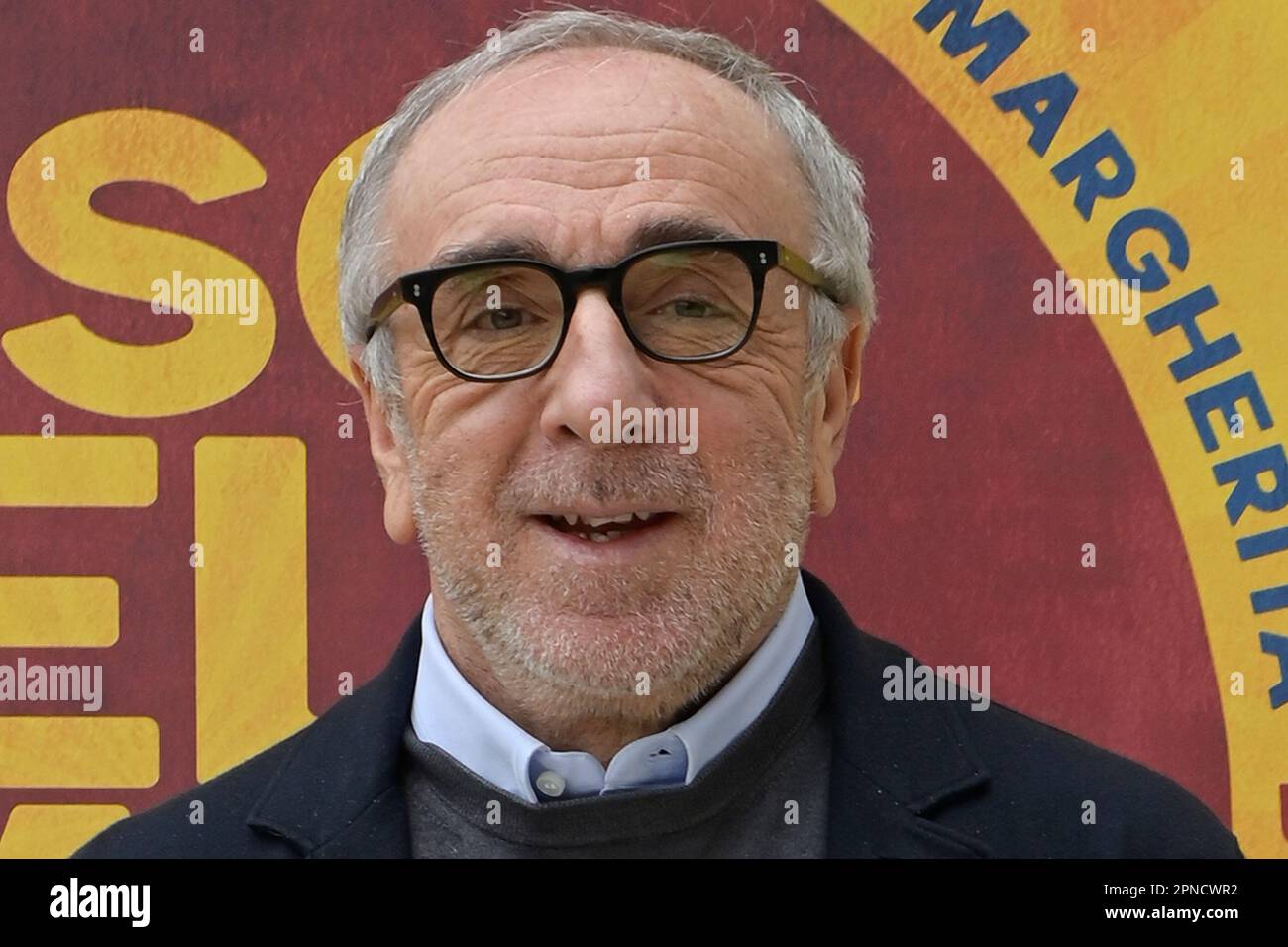 Il sol hi-res stock photography and images - Alamy