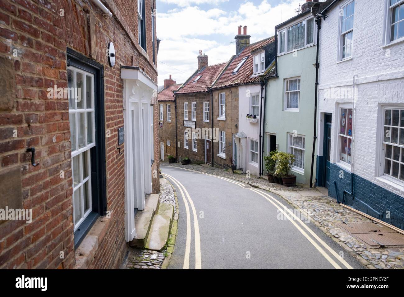 Street view robin hoods bay hi-res stock photography and images - Alamy