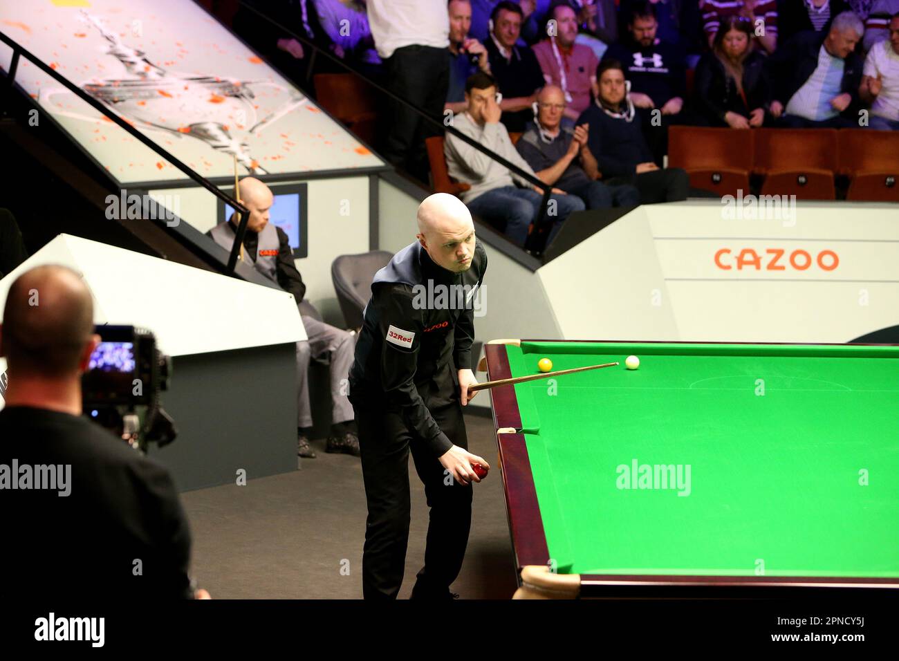 Snooker table 2023 hi-res stock photography and images - Alamy