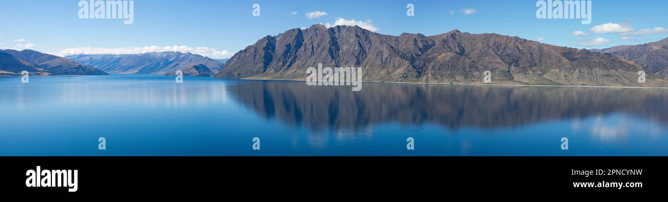 Hawea island hi-res stock photography and images - Alamy