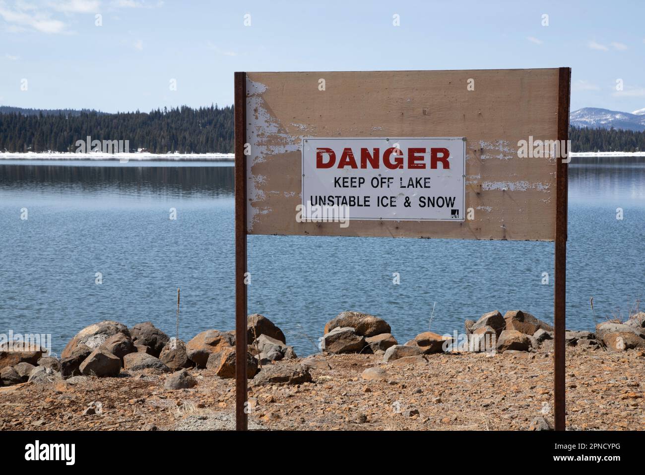 Sign at lake Almanor in Plumas County California USA warning of ...