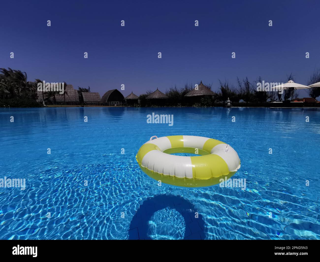 Mui Ne, Vietnam. 09th Mar, 2023. A bathtub floats in a pool at a resort ...