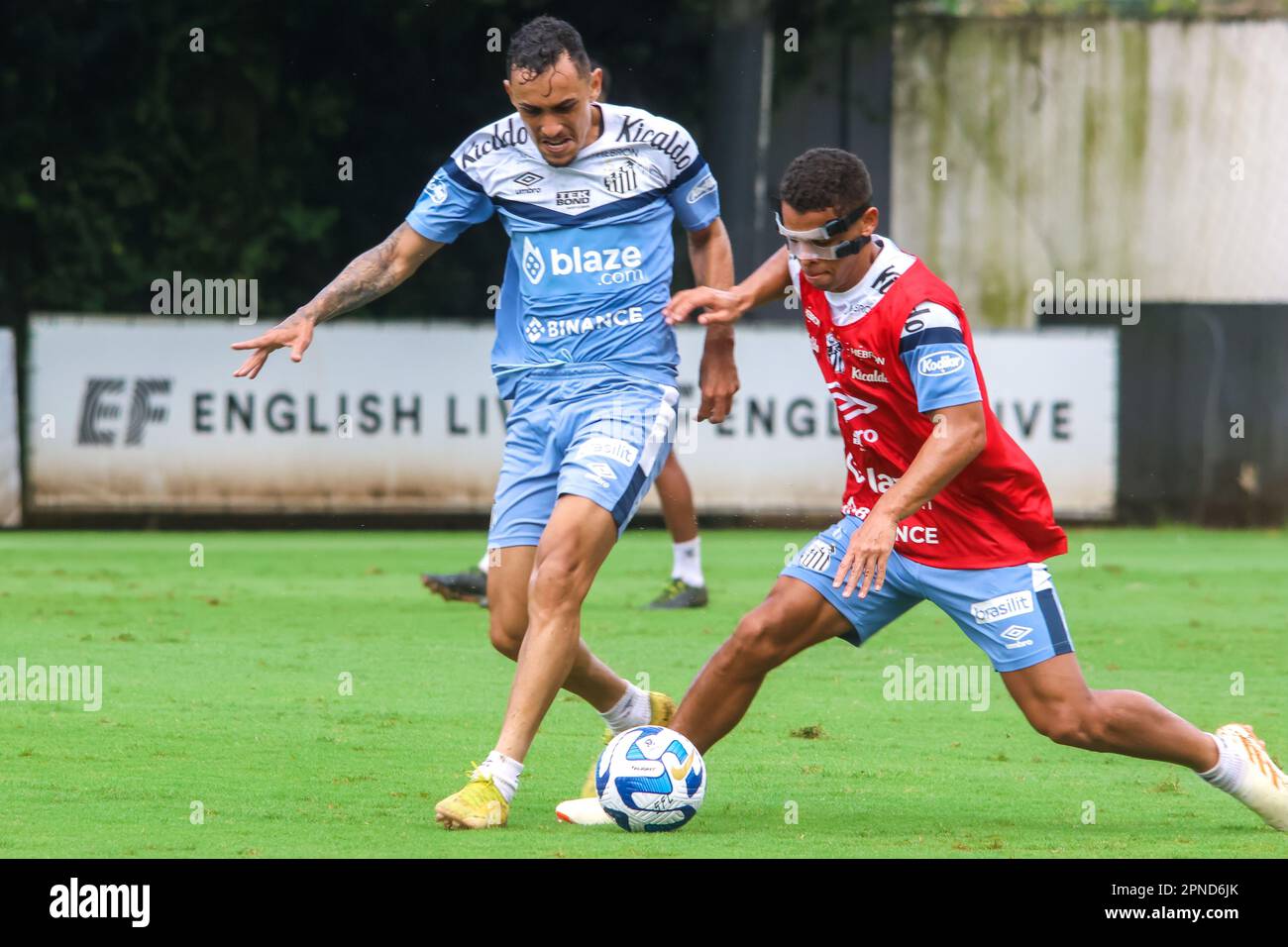 SP - SANTOS - 04/18/2023 - SANTOS - Santos player Luan Dias during ...