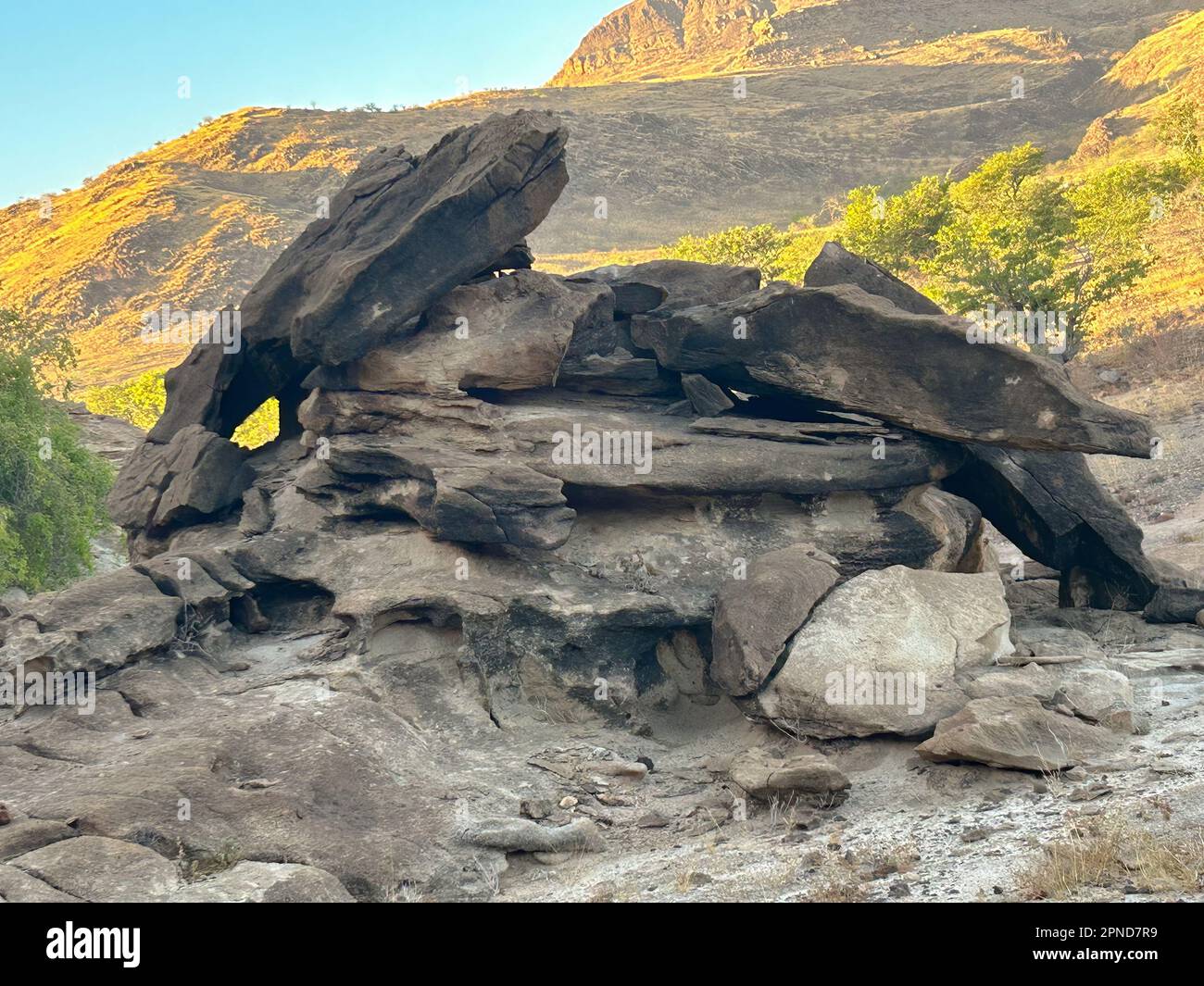 The scenic rocks hi-res stock photography and images - Alamy