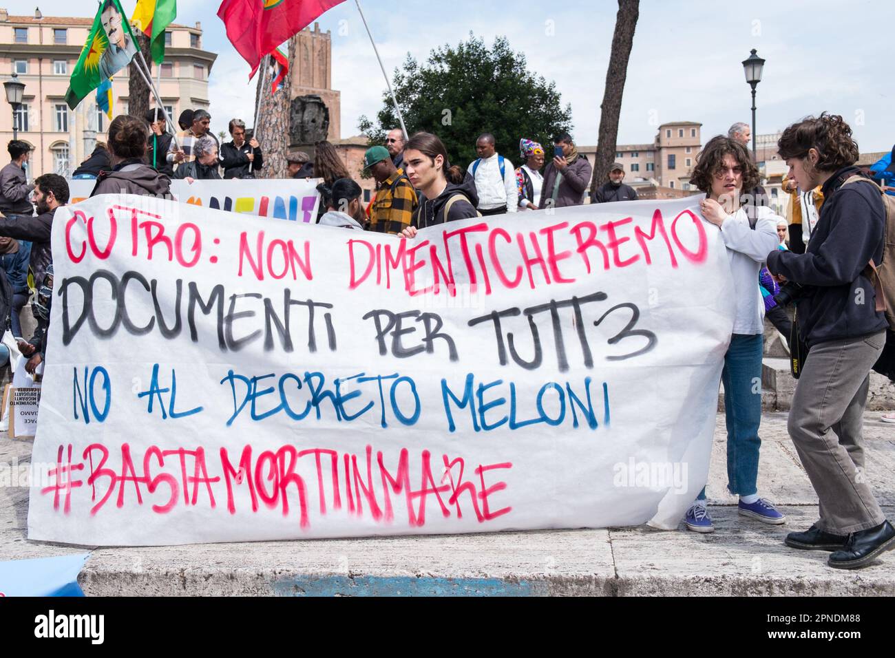 Flussi immigrazione hi-res stock photography and images - Alamy