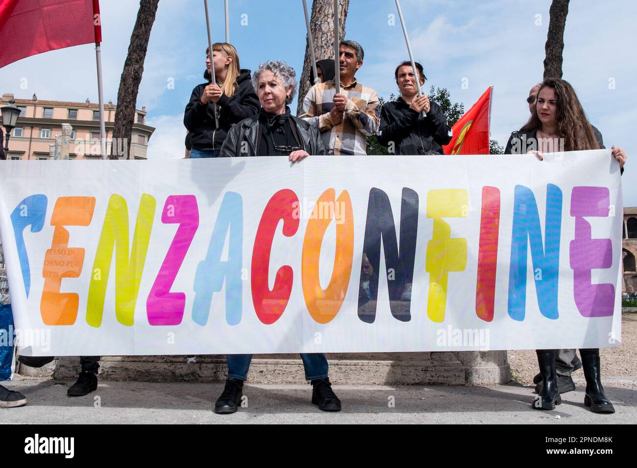 Flussi immigrazione hi-res stock photography and images - Alamy