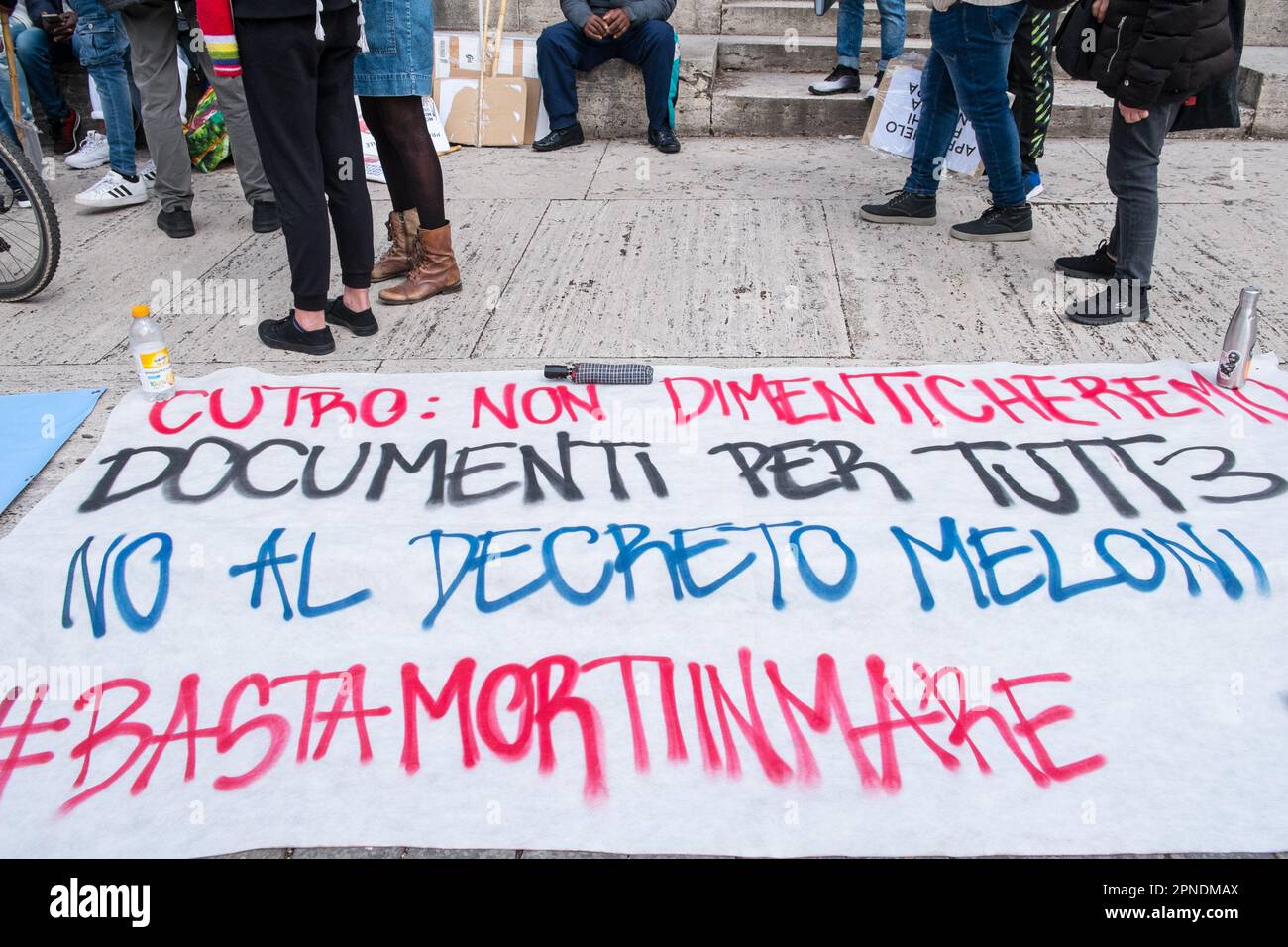 Flussi immigrazione hi-res stock photography and images - Alamy