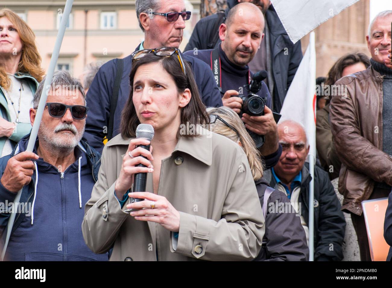 Flussi immigrazione hi-res stock photography and images - Alamy