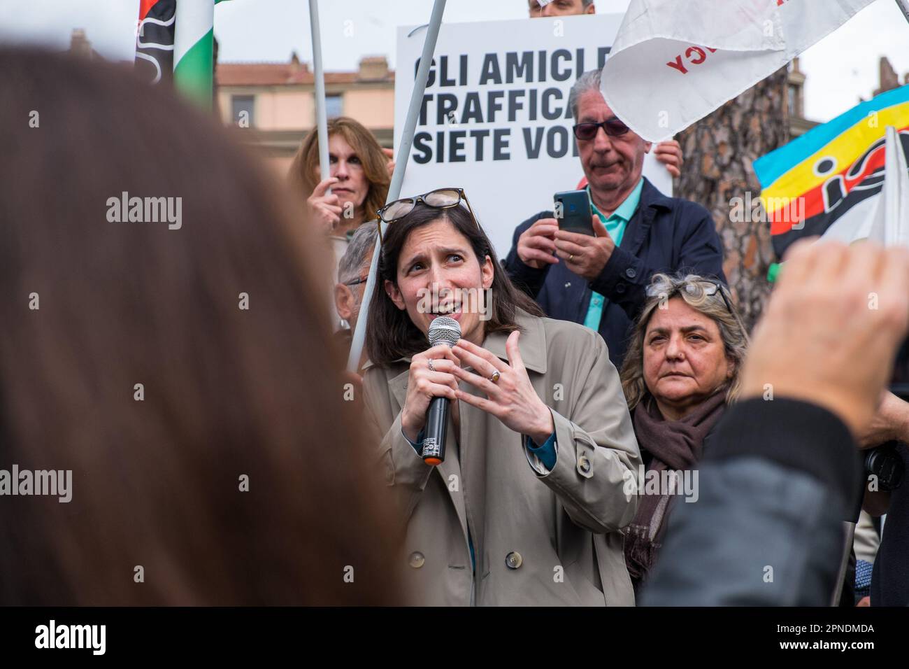 Flussi immigrazione hi-res stock photography and images - Alamy