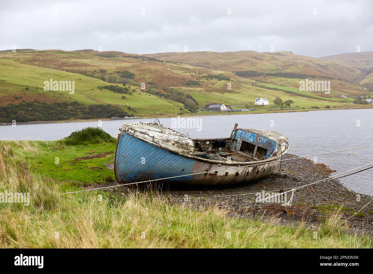old boat on the isle of skye highlands scotland uk Stock Photo - Alamy