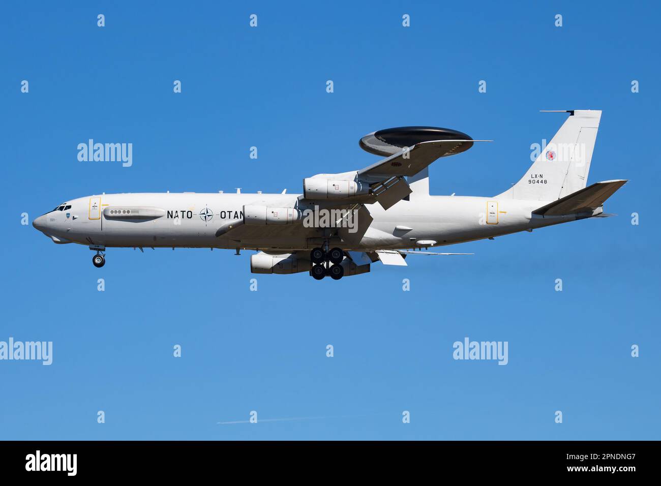 Awacs plane hi-res stock photography and images - Alamy