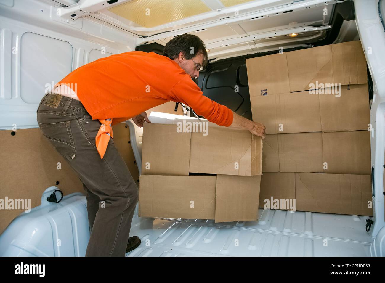 Vanload hi-res stock photography and images - Alamy