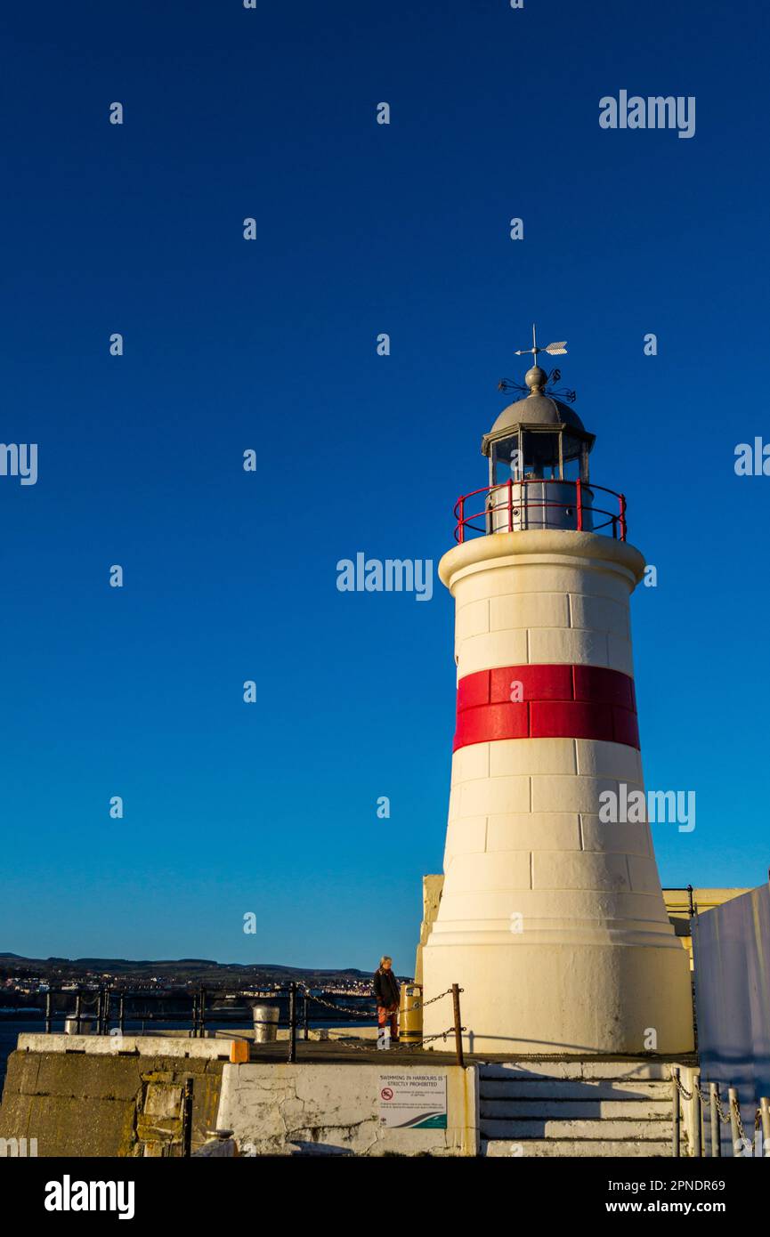 Lighthouse on Battery Pier, Douglas, isle of Man Stock Photo - Alamy