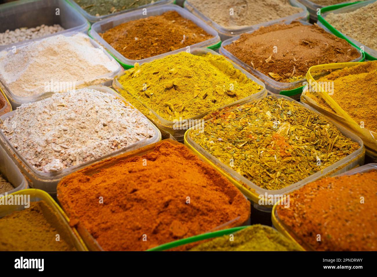 Colorful spices on souk bazaar Stock Photo - Alamy