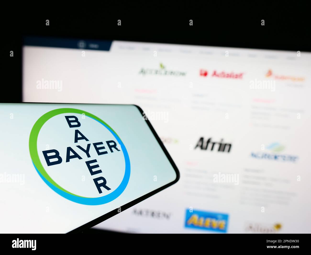 Bayer logo bayer logo hi-res stock photography and images - Alamy