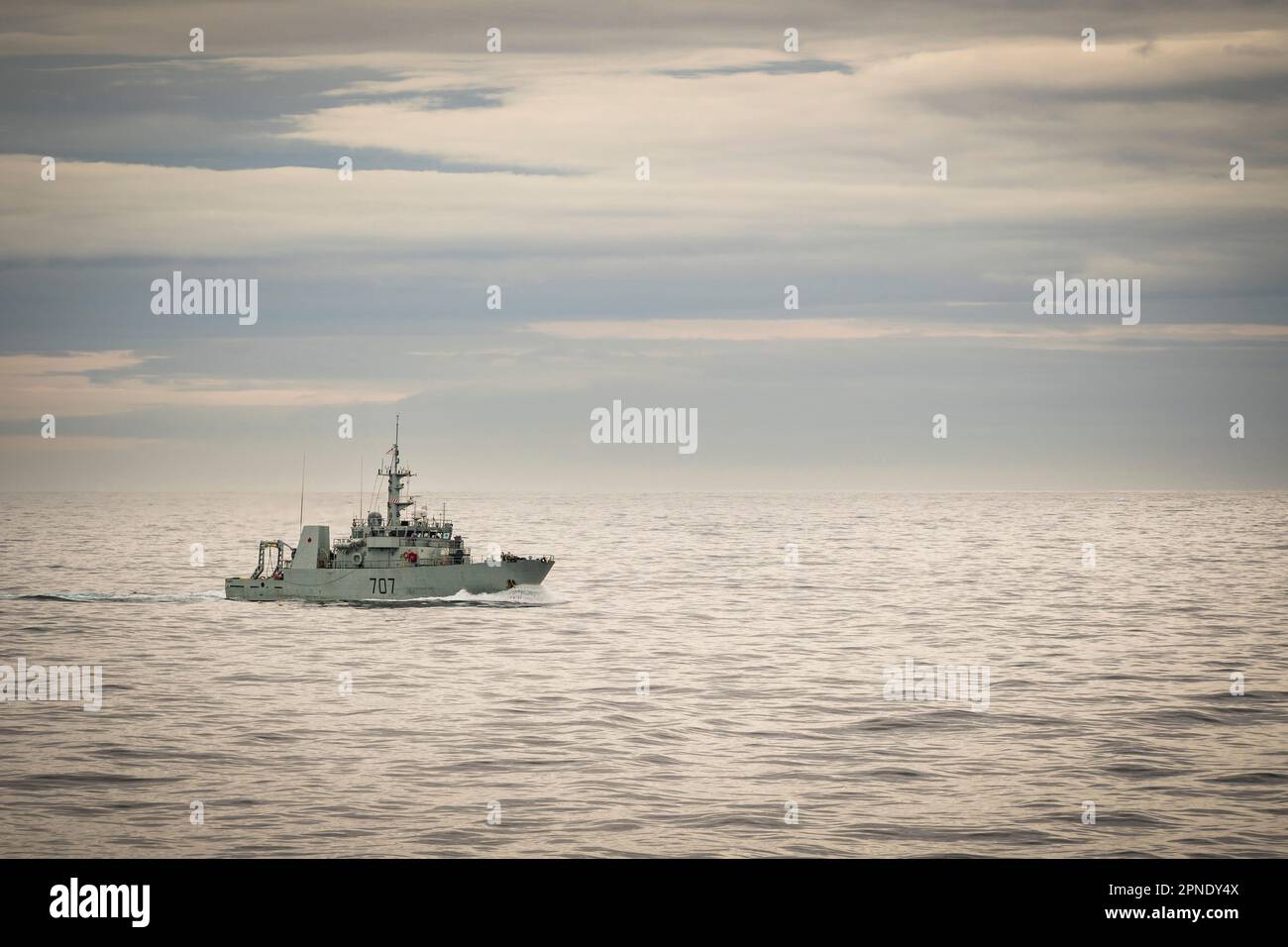 Maritime Coastal Defence Vessel (MCDV) HMCS Goose Bay underway at sea ...