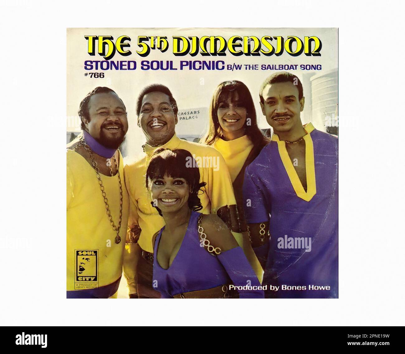 The 5th dimension 1960s hi-res stock photography and images - Alamy