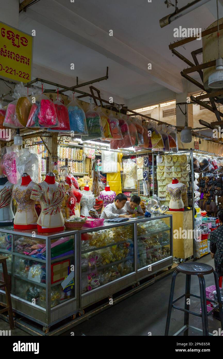 Orussey market cambodia hi-res stock photography and images - Alamy