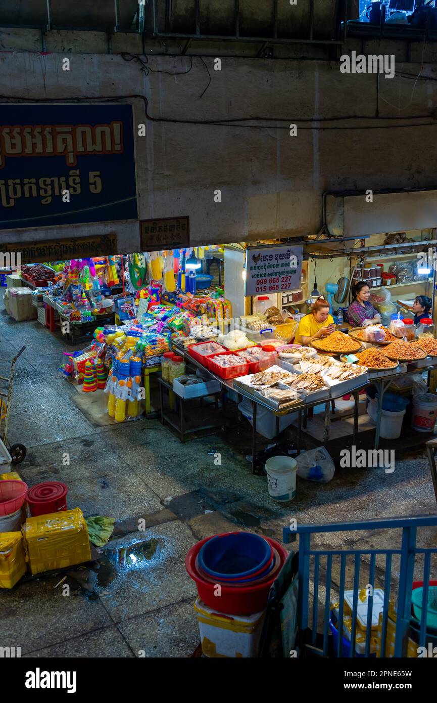 Orussey market cambodia hi-res stock photography and images - Alamy
