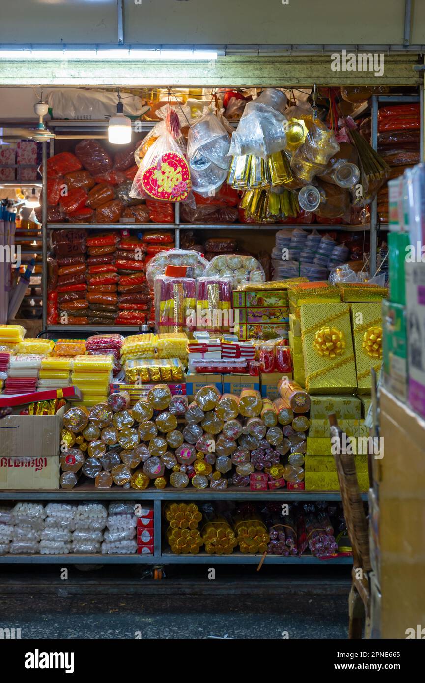 Inside the Orussey Market, Phnom Penh,Cambodia Stock Photo - Alamy
