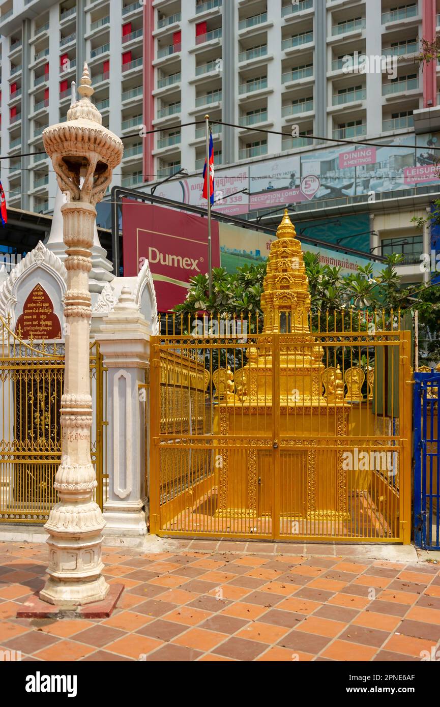 Cambodian mausoleum hi-res stock photography and images - Alamy