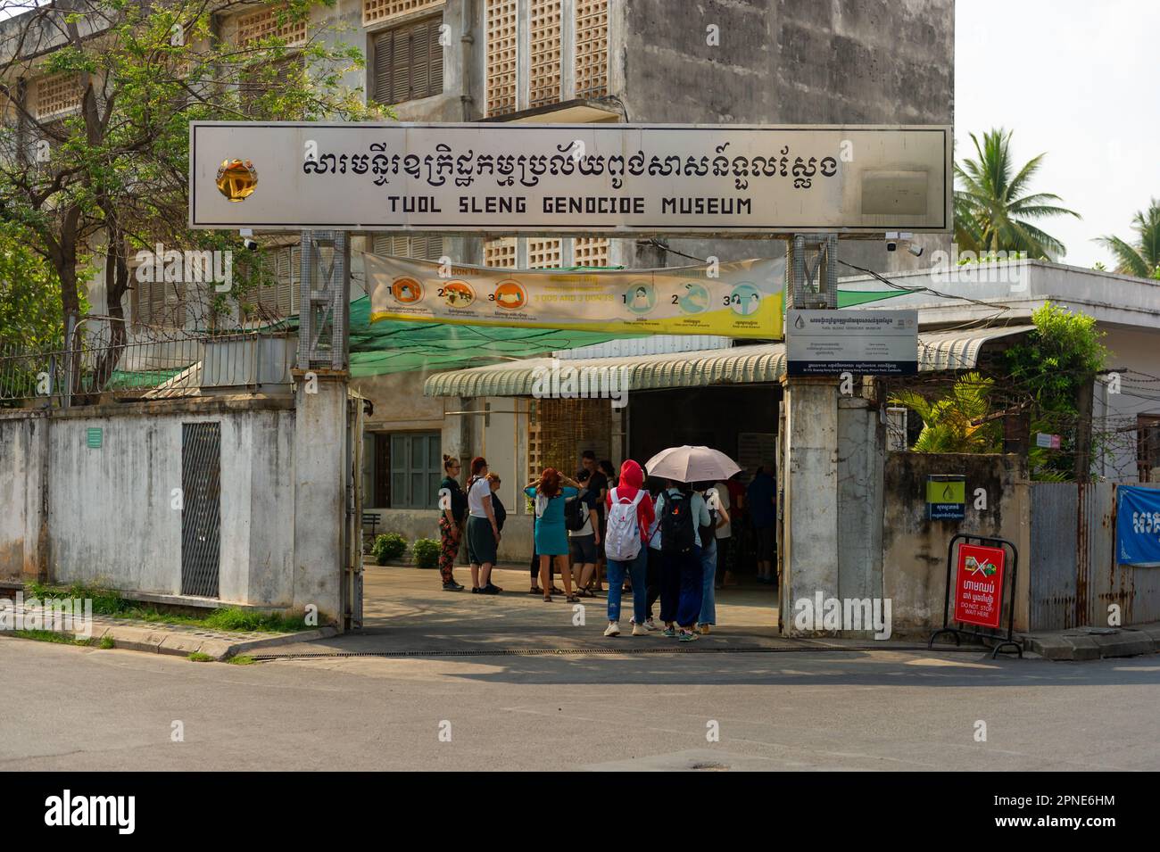 The front entrance of the Tuol Sleng Genocide Museum, Phnom Penh ...