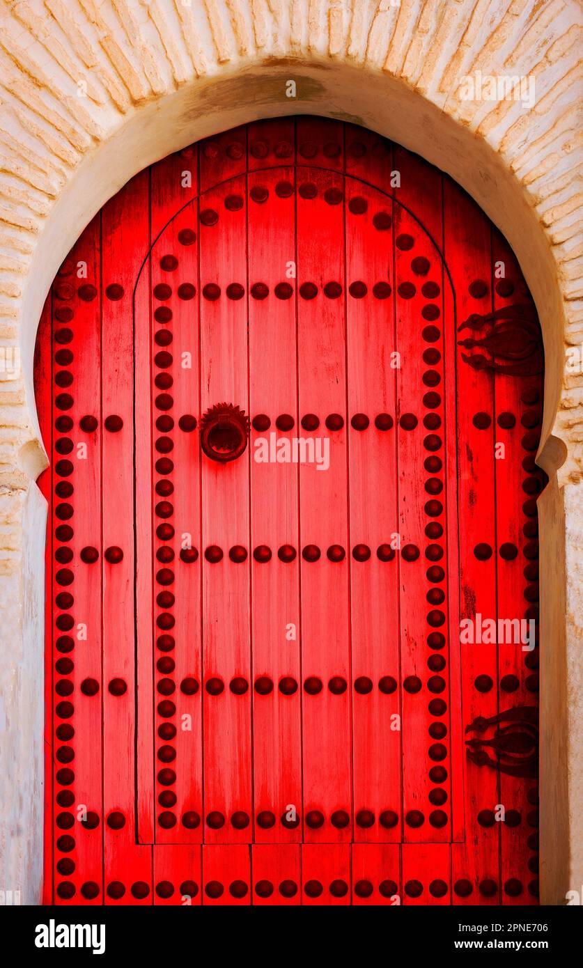 red door of Fez, Morocco Stock Photo - Alamy