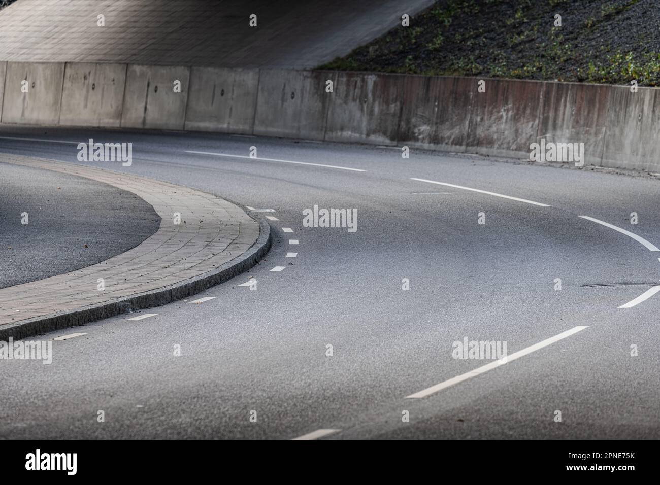 Turning overpass hi-res stock photography and images - Alamy