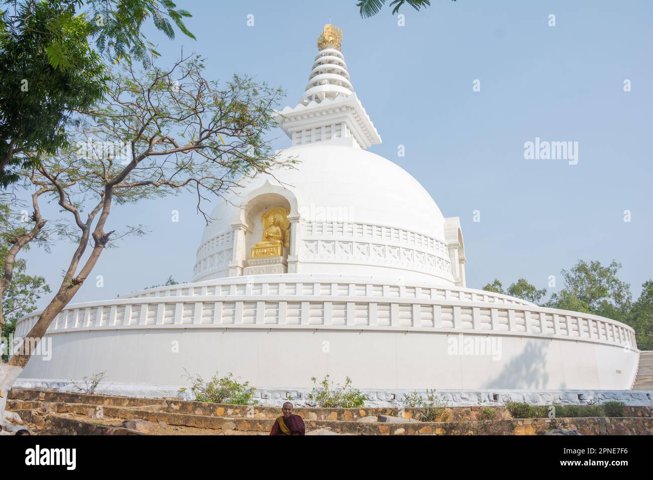Vishwa Shanti Stupa | Peace Pagoda in Rajgir, India Stock Photo - Alamy