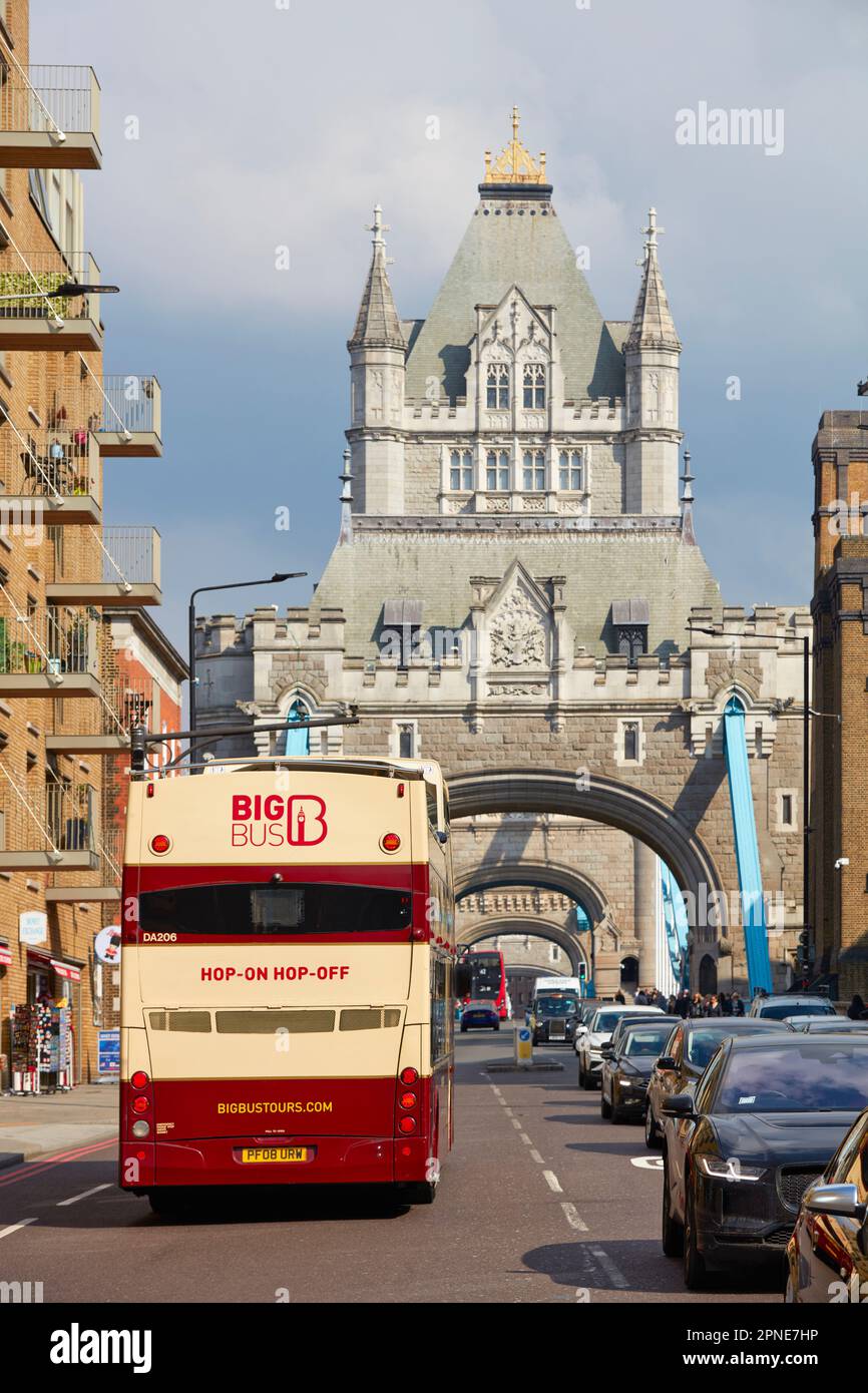 A bus passing over the Tower Bridge, London, United Kingdom Stock Photo ...