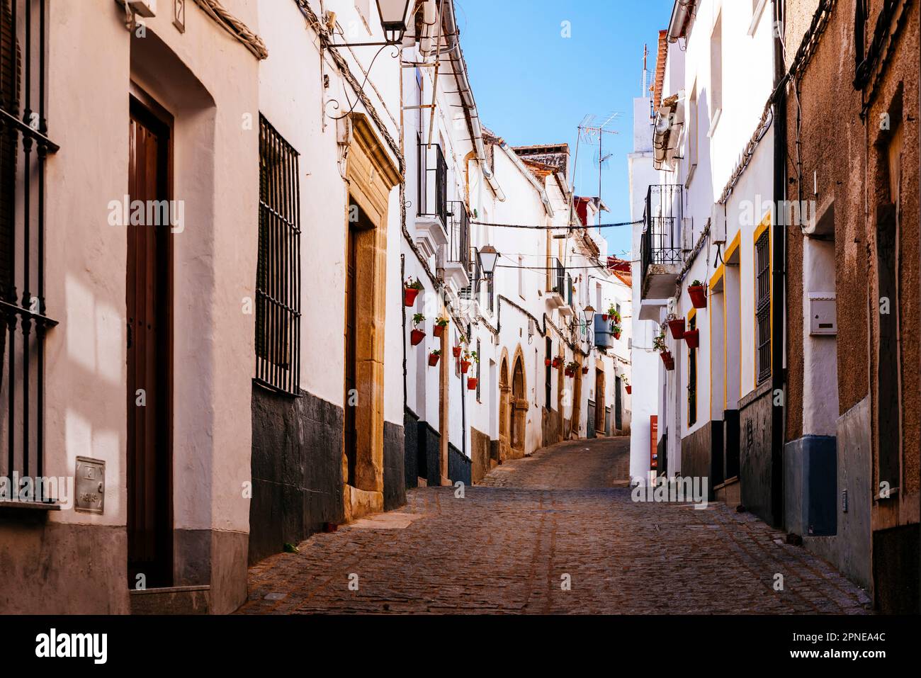 Albuquerque medieval quarter street. Medieval neighborhood 'Villa ...
