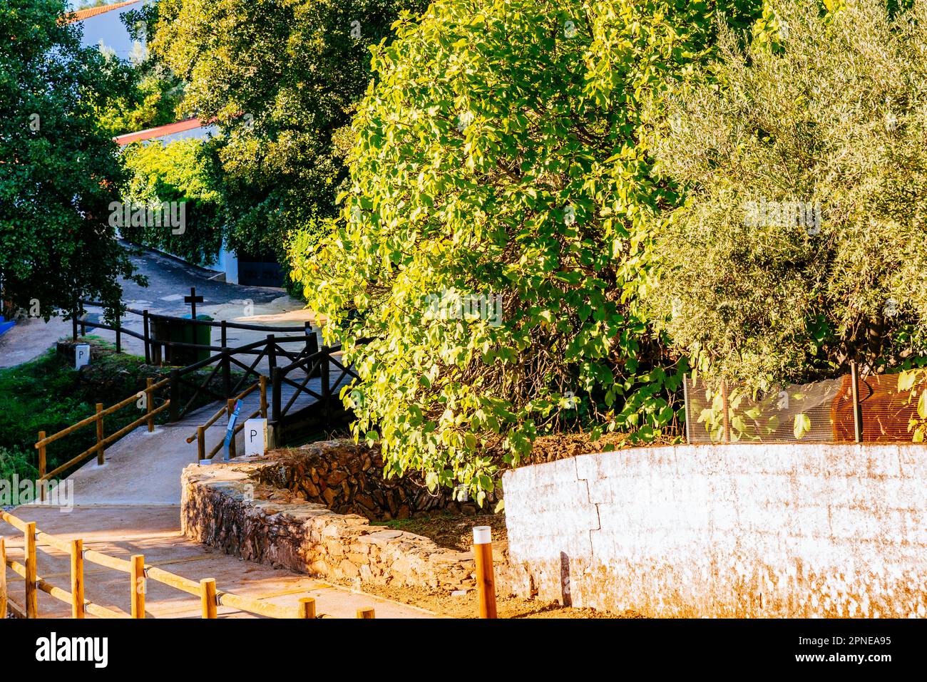Portuguese side. Smallest international bridge in the world, over the ...