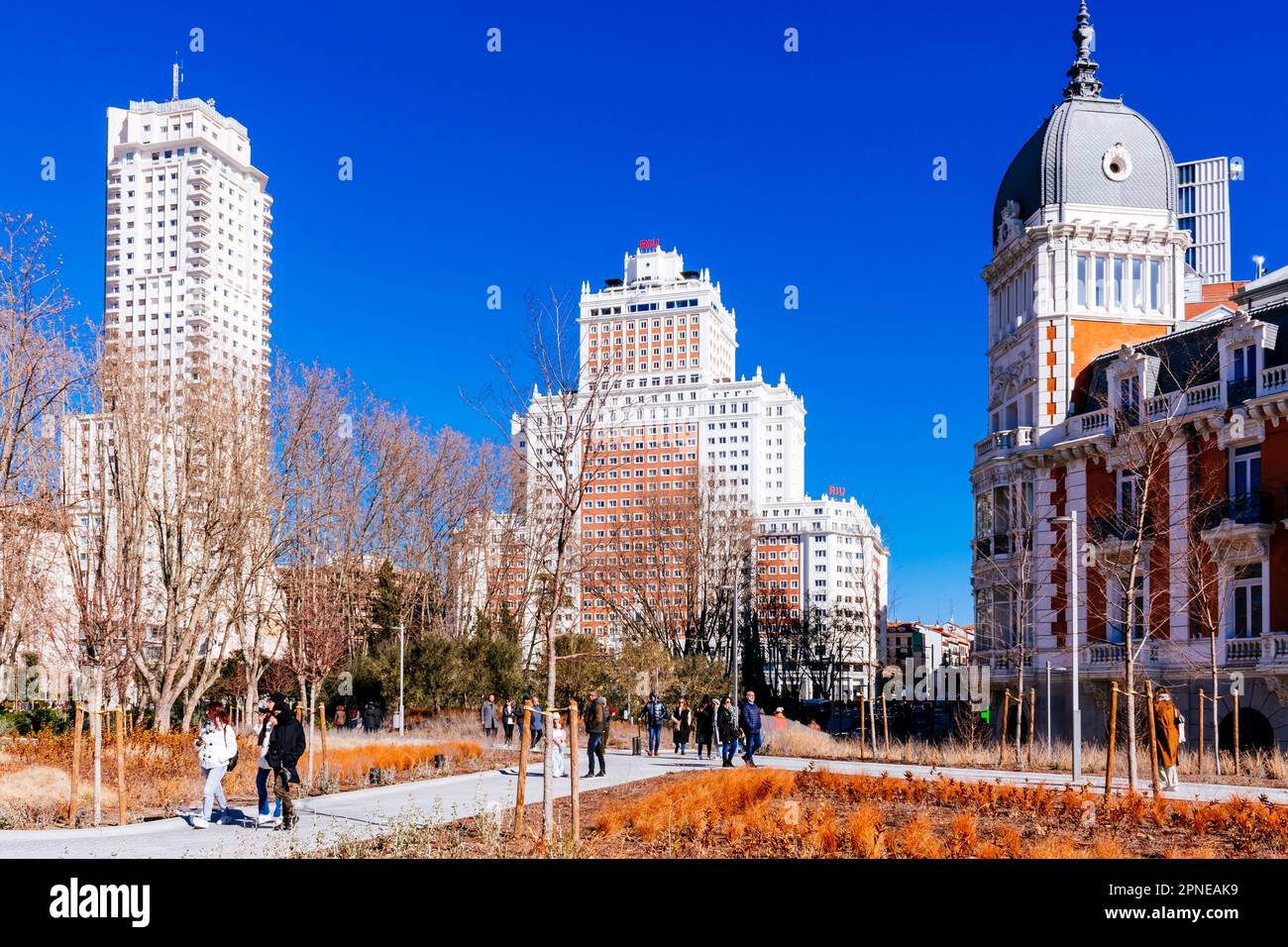 Two prominent skyscrapers, Edificio España - Spain Building (C) and ...