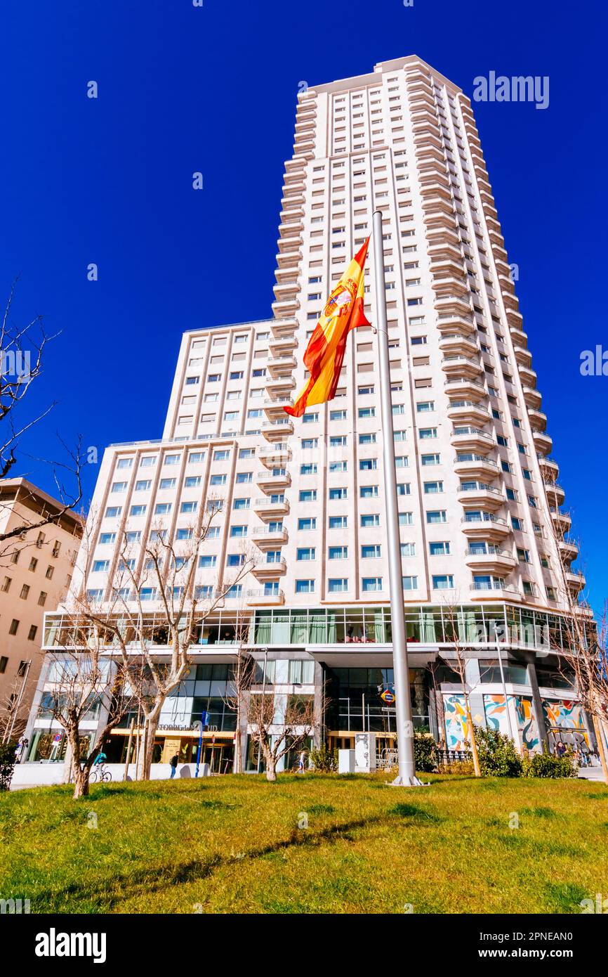 Madrid tower and giant flag of Spain. Torre de Madrid, Tower of Madrid ...