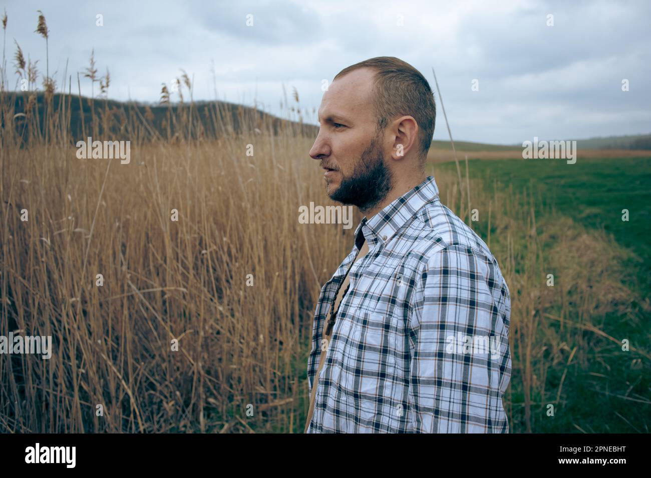 Portrait photo of a man in the countryside Stock Photo - Alamy