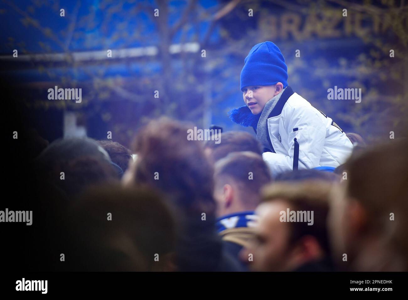 Stamford Bridge, London, England, UK. 18th April, 2023. Fans arriving ...