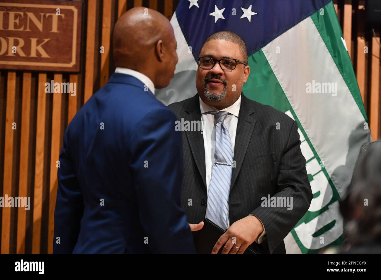 Mayor Eric Adams and Manhattan District Attorney (DA) Alvin Bragg make ...