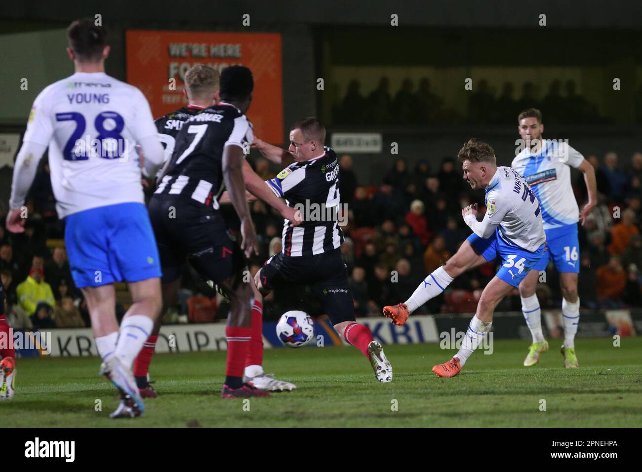 Ben whitfield barrow goal hi-res stock photography and images - Alamy