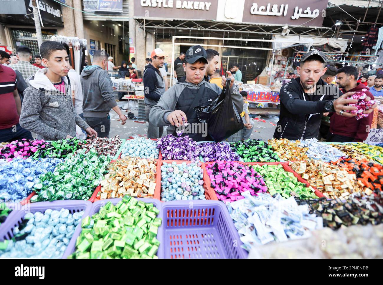 Gaza, Palestine. 18th Apr, 2023. Palestinian vendors display all kinds ...